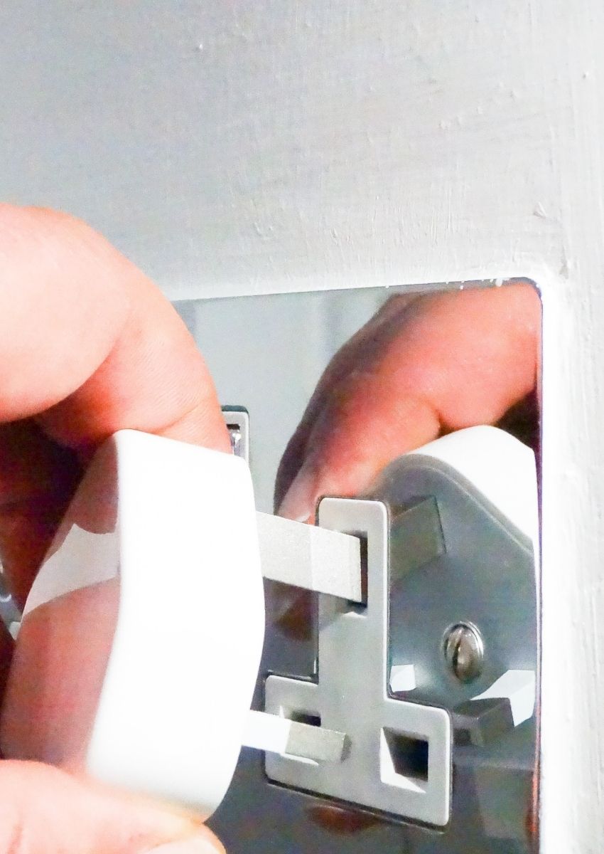 Best Socket Installation | Cheapest Sockets Replacement | Upkeepone